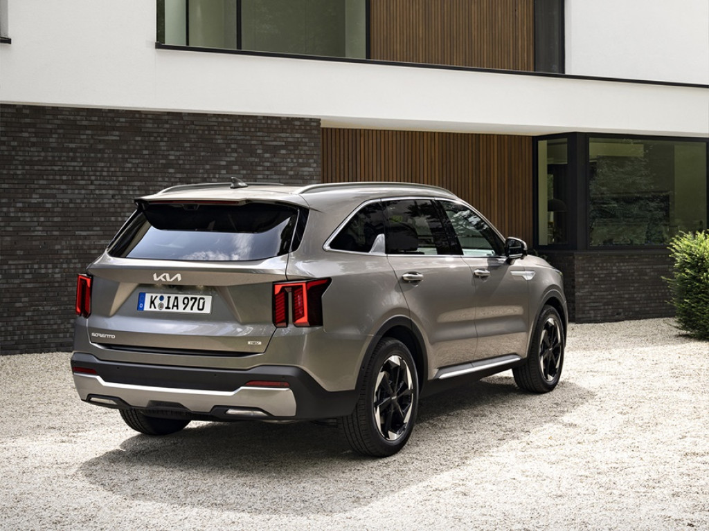 De beste zakelijke leasedeal voor Kia Sorento 1.6tgdi phev ...