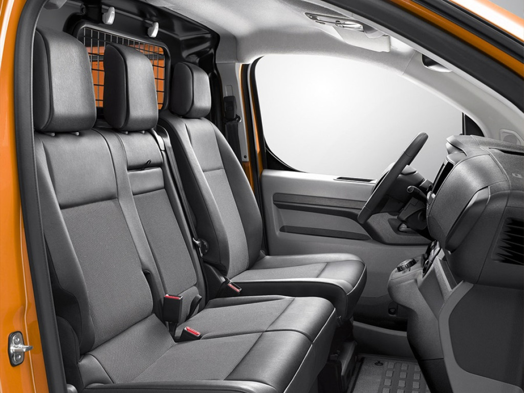 Opel Vivaro 2.0d l2h1 hl 90kW zakelijke lease › Leaselinq